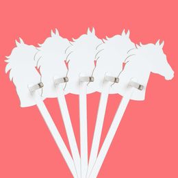 FOLDZILLA Steckenpferd Steckenpferde Set Pferd wei&szlig; zum Bemalen/Bekleben - Pappe,stabiler Karton,M&auml;dchen,Jungen,DIY Geschenkidee, Kindergeburtstag