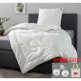Kunstfaserbettdecke Beco, B:135cm L:200cm, transparent, Obermaterial: 100% Polyester, Bettdecken, "Aerelle Blue "Gold" NEUHEIT Bettdecke mit