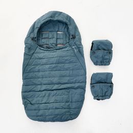 2-teiliges blaues Set aus Fußsack und Handschuhen 85x48cm