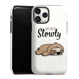DeinDesign iPhone 11 Pro Handy Panzer Handyh&uuml;lle robuste Outdoor H&uuml;lle Schutzh&uuml;lle gl&auml;nzend Sloth Animals Lazy Sunday Tough Case