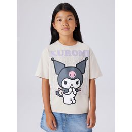 name it Jungen T-Shirt "NKFDYKRA KUROMI SS NREG TOP NOOS SKY"pumice stone, Gr. 122, bedruckt, unifarben, Jersey, Obermaterial: 95% Baumwolle, 5%