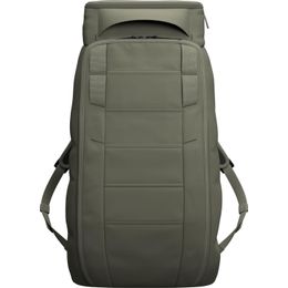 D_b_ Hugger Backpack 30L Moss Green