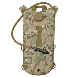 MFH Trinkrucksack Extrem 2,5 Liter mit TPU-Beutel, operation-camo