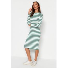 Trendyol Kleid in Mint/ Wei&szlig; - 65% | Gr&ouml;&szlig;e L | Damen-kleider