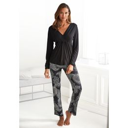 Pyjama Vivance Dreams, Damen, Gr. 36/38, schwarz-weiß (schwarz, weiß, gemustert), Single Jersey, Obermaterial: 100% Viskose, Paisley, gemustert, Basic lang, tiefer V-Ausschnitt, eingesetzt, Homewear-Sets Pyjama, im schwarz-weißen Paisley-Dessin