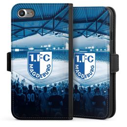 DeinDesign iPhone SE (2022) Handy Klapph&uuml;lle Handyh&uuml;lle aus Kunst Leder schwarz Flip Case 1. Fcm Stadium 1. Fc Magdeburg Sideflip mit Lasche