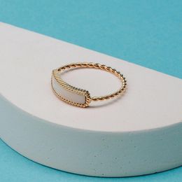 Holzkern Summersweet Ring Wei&szlig;es Perlmutt und Gold