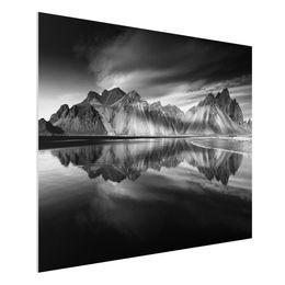 Bilderwelten Forex Wandbild Strand schwarz weiss Motiv - Vesturhorn in Island - Berg Wohnzimmer Schlafzimmer