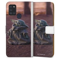 DeinDesign Galaxy A21s Handy Klapph&uuml;lle Handyh&uuml;lle aus Kunst Leder wei&szlig; Flip Case The Child Star Wars Baby Yoda Sideflip mit Lasche