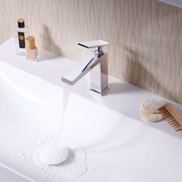 Hansgrohe Tecturis E Waschtischarmatur 73014000 Ausladung 144mm, mit Zugstangen-Ablaufgarnitur, chrom