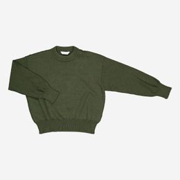 Dunkelgrüner Pullover aus Wolle