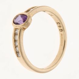 Ring aus 375er Gold mit 0,20 Karat Diamanten