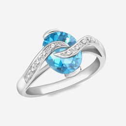 Ring aus 750er Wei&szlig;gold mit 0,04 Karat Diamanten