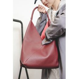 Christian Laurier Leder-Schultertasche "Celia" in Bordeaux - (B)32 x (H)20 x (T)10 cm - 76% | Damen-taschen