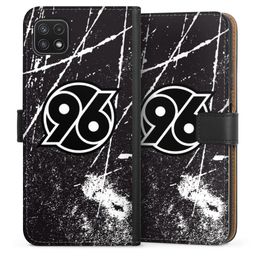 DeinDesign Galaxy A22 5G Handy Klapph&uuml;lle Handyh&uuml;lle aus Kunst Leder schwarz Flip Case Official Licensed Product H96 Hannover 96 Sideflip mit langer Lasche