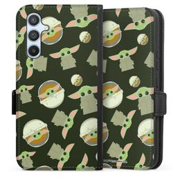 DeinDesign Galaxy A54 5G Handy Klapph&uuml;lle Handyh&uuml;lle aus Kunst Leder schwarz Flip Case Official Licensed Product Star Wars Muster Baby Yoda Sideflip mit Lasche