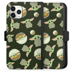 DeinDesign iPhone 11 Pro Handy Klapph&uuml;lle Handyh&uuml;lle aus Kunst Leder schwarz Flip Case Official Licensed Product Star Wars Muster Baby Yoda Sideflip mit Lasche