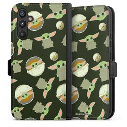 DeinDesign Galaxy A34 5G Handy Klapph&uuml;lle Handyh&uuml;lle aus Kunst Leder schwarz Flip Case Official Licensed Product Star Wars Muster Baby Yoda Sideflip mit Lasche