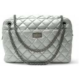 Chanel Crossbody Bags - Chanel CAMERA 2.55 2011 SILBERNE LEDER SCHULTERTAS - Gr. unisize - in Silber - f&uuml;r Damen