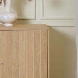 Sideboard &raquo;Mistral, Hochwertig Schrank, 6 Holz F&uuml;&szlig;e, mit 2 gerillten T&uuml;ren&laquo; und 3 verstellbare Einlegeb&ouml;den, B: 132 cm, anpassungsbar Designm&ouml;bel wei&szlig;