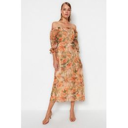 Trendyol Kleid in Apricot/ Gr&uuml;n - 58% | Gr&ouml;&szlig;e 42 | Damen-kleider