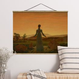 Stoffbild mit Posterleisten Caspar David Friedrich - Frau vor untergehender Sonne