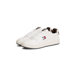 Plateausneaker Tommy Jeans "ARCHIVE '98 CALF HAIR TAB", Damen, Gr. 37, wei&szlig; (wei&szlig;, braun), Leder, Lederimitat, Schuhe Plateausneaker, Freizeitschuh, Halbschuh, Schn&uuml;rschuh mit typischer Logoflagge