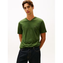 V-Shirt Tommy Hilfiger "ESSENTIAL V-NECK TEE mit V-Ausschnitt und Markenlabel", Herren, Gr. S, mountain pine, Single Jersey, Obermaterial: 100% Baumwolle, regular fit, V-Ausschnitt, Shirts, unifarben, casual, regular fit, Baumwolle, V-Ausschnitt