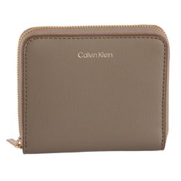 Geldb&ouml;rse Calvin Klein "FOIL LOGO MEDIUM ZIP AROUND", Damen, desert taupe, Lederimitat, unifarben, Kleinlederwaren, Damen Portemonnaie, Geldbeutel, Money Pocket mit CK-Schriftzug