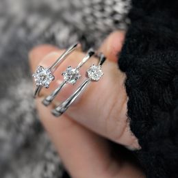 ONE ELEMENT Damen Goldring "Zirkonia Ring aus 333 Wei&szlig;gold", 56,mit Zirkonia, Gold Wei&szlig;gold 333, silber, Gold, Wei&szlig;gold 333, Fingerringe, Zartes