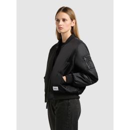 Khujo Damen Bomberjacke "Kasia"schwarz, Gr. S, Obermaterial: 100% Nylon. Innenfutter: 100% Polyester. Wattierung: 100% Polyester, Jacken, Modische