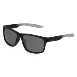 Nike ESSENTIAL CHASER EV0999 | Herren-Sonnenbrille | Fassung: Vollrand, Quadratisch, Kunststoff, Schwarz Matt | Glasfarbe: Grau