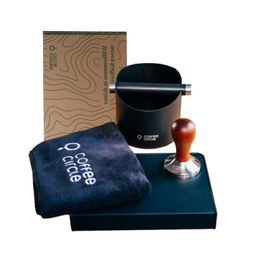 Coffee Circle Barista Essential Set - mit Tamper aus Rosenholz (58 mm), Tampingmatte, Abschlagbox und Mikrofasert&uuml;chern