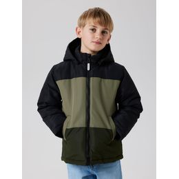 Outdoorjacke name it "NKMMAX PA JACKET BLOCK NOOS", Jungen, Gr. 152, gr&uuml;n (dusty olive), Web, Obermaterial: 100% Polyester, h&uuml;ftbedeckend, Jacken Outdoorjacke, mit dekorativen und reflektierenden Details
