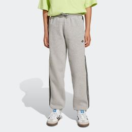 M&auml;dchen Sporthose "PANTS", grau, Gr. 128, adidas originals, Obermaterial: 70% Baumwolle, 30% Polyester, Hosen, lockere Silhouette, f&uuml;r Laufen, aus