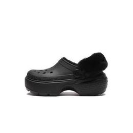 Crocs Crocs "Stomp Lined" in Schwarz - 48% | Gr&ouml;&szlig;e 41/42 | Damen-pantoletten