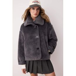 Trendyol Teddyjacke in Anthrazit - 27% | Gr&ouml;&szlig;e L | Damenjacken