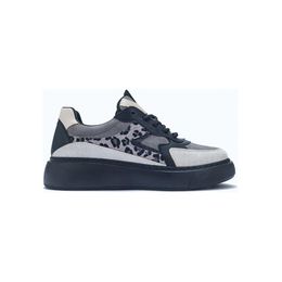 Trendyol Sneakers in Grau/ Schwarz - 64% | Gr&ouml;&szlig;e 38 | Damen-sneakers