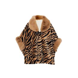 Fraully Cape female Brown size M