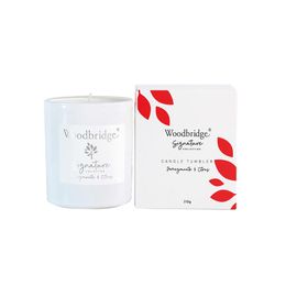 Woodbridge Duftkerze "Pomegranate & Citrus" in Wei&szlig; - 310 g - 47% | Kerzen-vasen