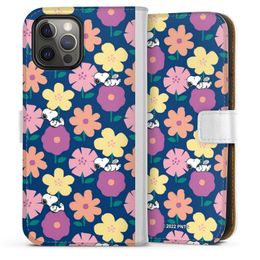 DeinDesign iPhone 12 Pro Max Handy Klapph&uuml;lle Handyh&uuml;lle aus Kunst Leder wei&szlig; Flip Case Muster Snoopy Flowers Sideflip mit Lasche