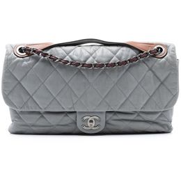 Chanel Hobo Bags - Jumbo Iridescent Calfskin In The Mix Flap - Gr. unisize - in Grau - f&uuml;r Damen