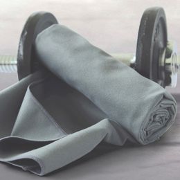 Sporthandtuch Dyckhoff "Sporttuch Mikrofaser", grau, B:80cm L:180cm, Microfaser, Obermaterial: 90% Polyester, 10% Polyamid, Handt&uuml;cher, im Set, mit Meshtasche, ideal f&uuml;r Sport, Reisen und Camping