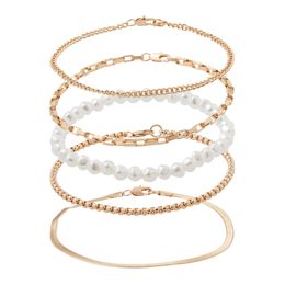 ABOUT YOU Armband 'Sandra' Damen Gr&ouml;&szlig;e One Size gold / perlwei&szlig;