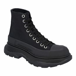 Alexander McQueen Low-Top Sneaker - Tread Slick Boot In Black - Gr. 39 (EU) - in Schwarz - f&uuml;r Damen
