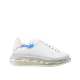 Alexander McQueen Low-Top Sneaker - Chunky White Sneakers With Iridescent Back Logo - Gr. 37 (EU) - in Wei&szlig; - f&uuml;r Damen