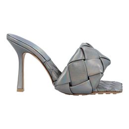 Bottega Veneta Slipper & Pantoletten - Metallic Grey Lido Mules - Gr. 36,5 (EU) - in Grau - f&uuml;r Damen