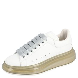 Alexander McQueen Low-Top Sneaker - Oversized Sneaker 'Larry' In White - Gr. 37 (EU) - in Wei&szlig; - f&uuml;r Damen