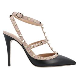 Valentino Garavani Hohe Schuhe - Rockstud Pumps Black - Gr. 39,5 (EU) - in Schwarz - f&uuml;r Damen