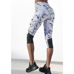 active by Lascana LASCANA ACTIVE Caprileggings 'White Marble' mehrfarbig Gr. 32/34 f&uuml;r Damen. Mit Allover-Druck, Logodruck. Figurbetont